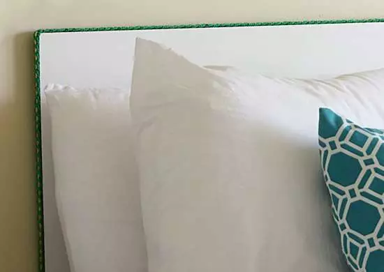 Kepala katil DIY yang mudah