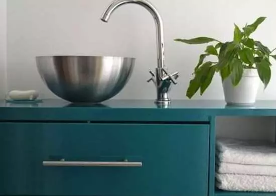DIY बाथरूम व्हॅनिटी