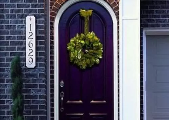 Violetas durvis