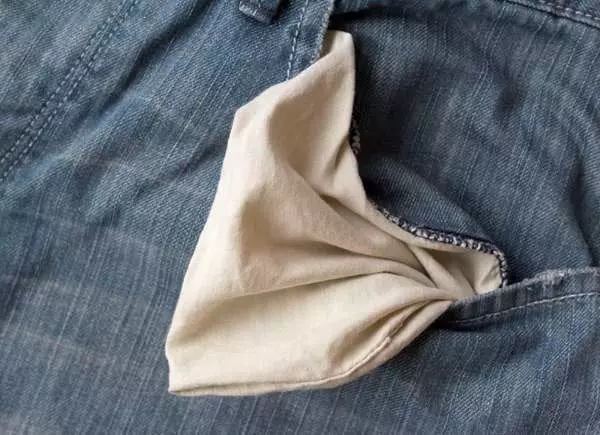 Проверете джобовете преди измиване