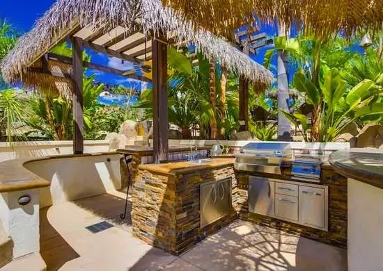 Tropical Outdoor Kitchen