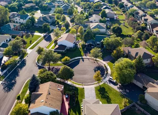 Oorhoofse skoot van Suburban Neighborhood