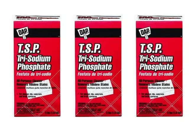 Ntxuav nrog Trisodium Phosphate - TSP Cleaner