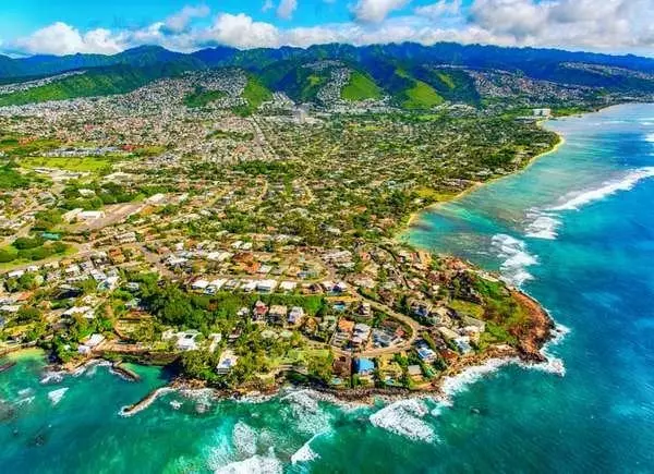 Madhësia mesatare e shtëpisë në Hawaii