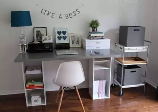 DIY Desk mei Cubbies