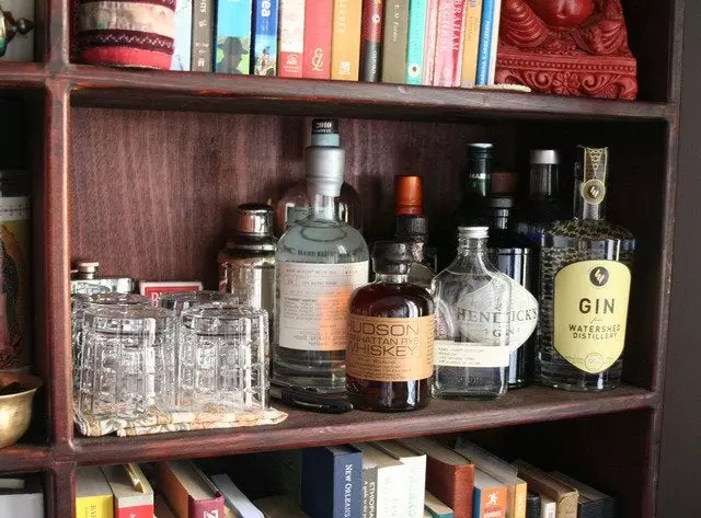 Gumawa ng Bar - Bookshelf