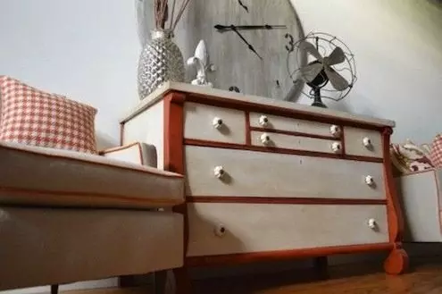 Actualizaciones de muebles de bricolaje - Buffet pintado