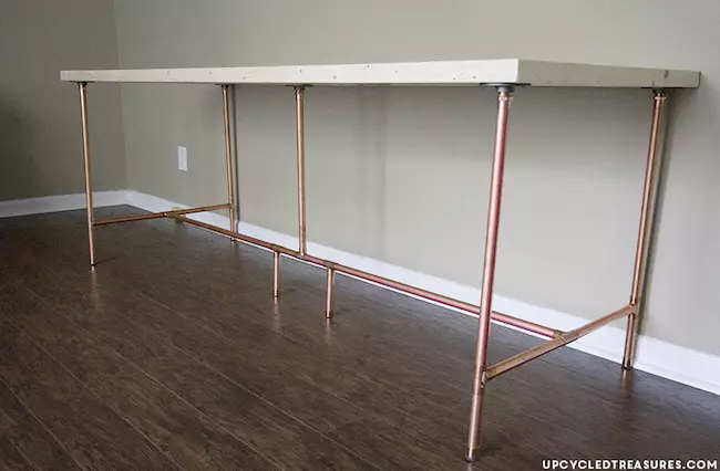 DIY Copper Pipe Desk - Tommel opp
