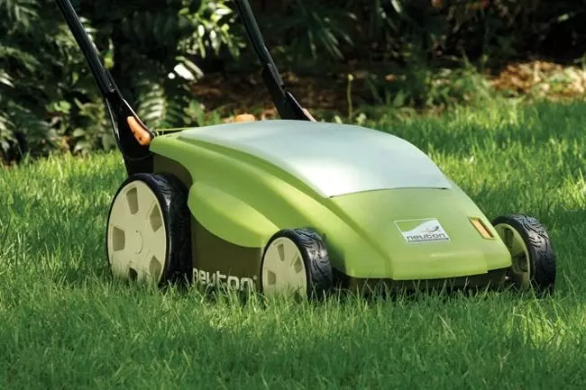 Chọn máy cắt cỏ chạy điện - Neuton CE6