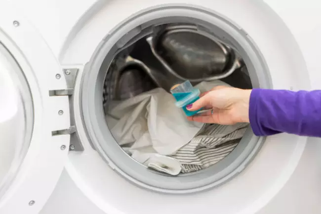 Labākie veļas mazgāšanas līdzekļi cietam ūdenim mājās