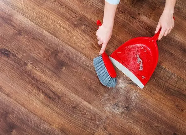 Cleaning Floor fluch