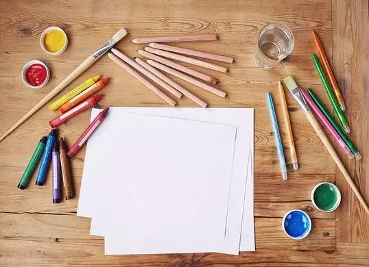 צבעי עפרון, מרקרים, דיו ויצירה