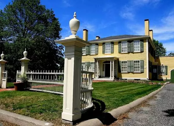 Jackson Homestead Newton