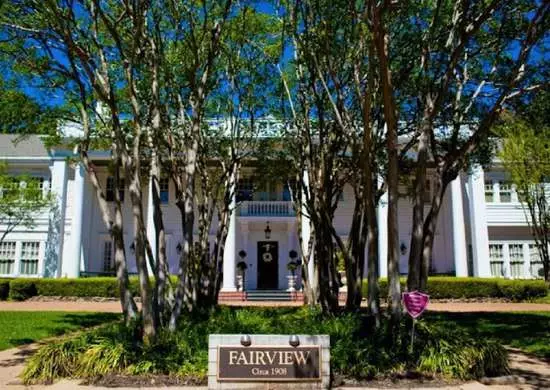 Fairview Inn, in Jackson, MS