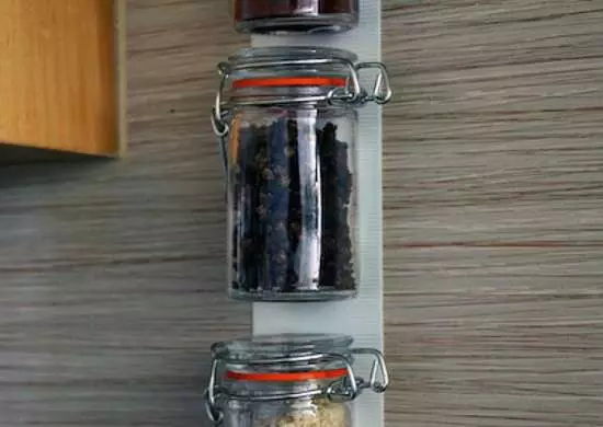 DIY Spice Rack