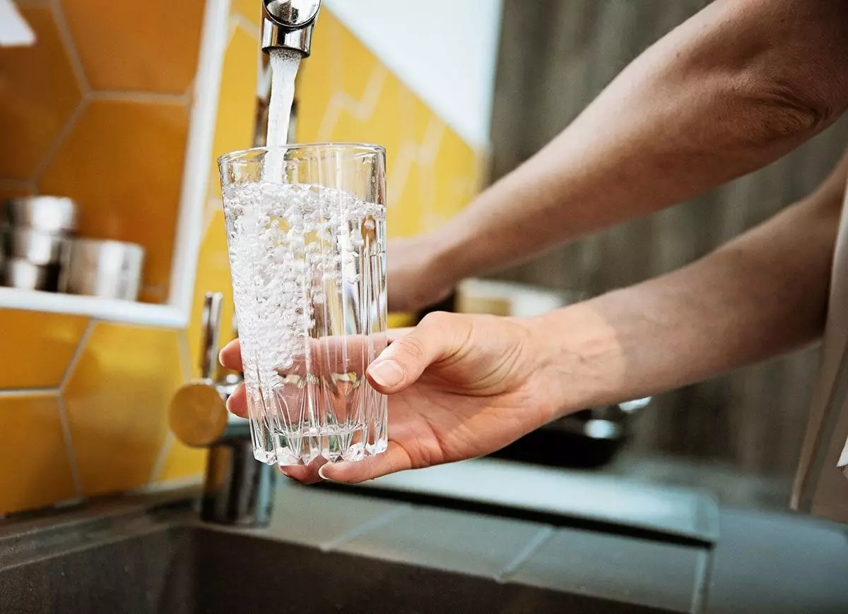 12 sätt du slösar med vatten hemma