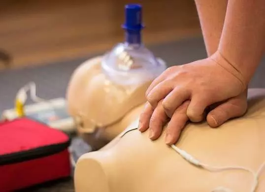 روش های CPR را برای اورژانس بیاموزید