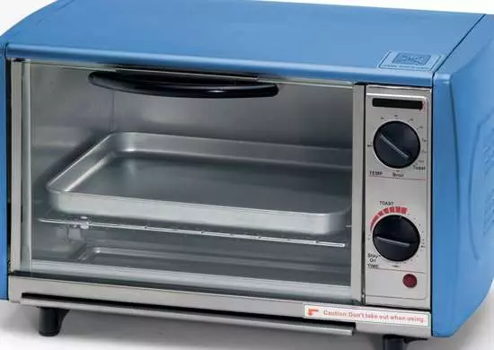 Farfuri incalzite in cuptorul de toaster