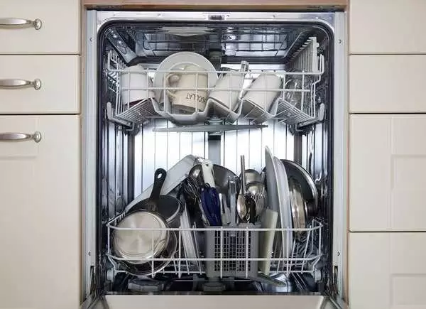 ماشین ظرفشویی صرفه جویی در مصرف آب