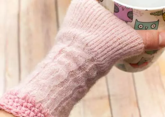 DIY Sweater Wrist Warmer