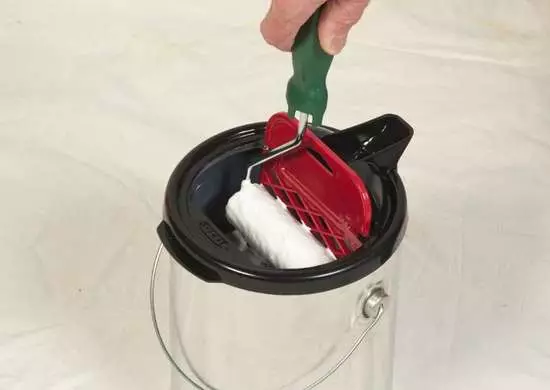 Metal Can Pour & Roll Pour Spout and Roller Grid
