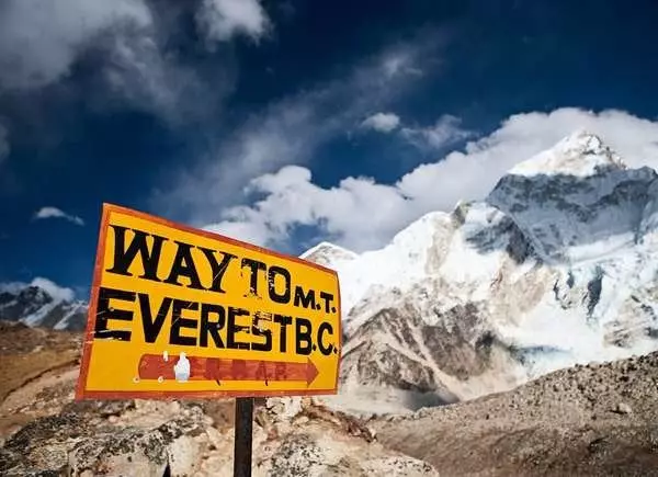 Nsogbu mkpofu ugwu Everest