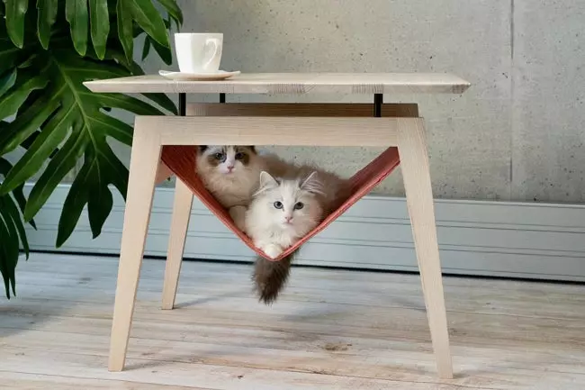 table d'appoint avec hamac pour chat