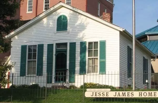 Wycieczka po domu Jessego Jamesa
