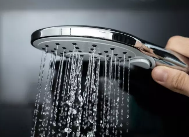 як почистити душову насадку