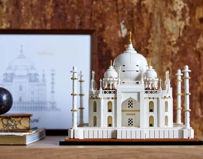 Pi bon LEGO ansanm Taj Mahal