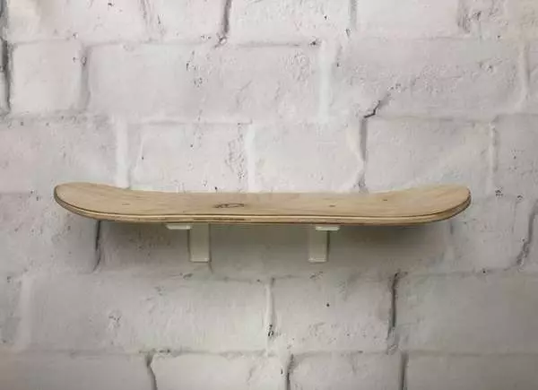 diy शेल्फिङ स्केटबोर्ड