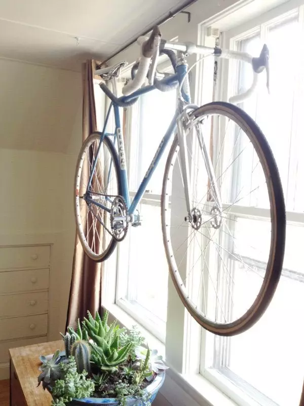 Bicicletas antigas de bricolaxe - soporte de montaxe