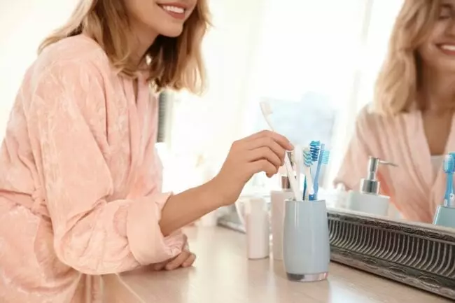 Aṣayan Dimu Toothbrush ti o dara julọ