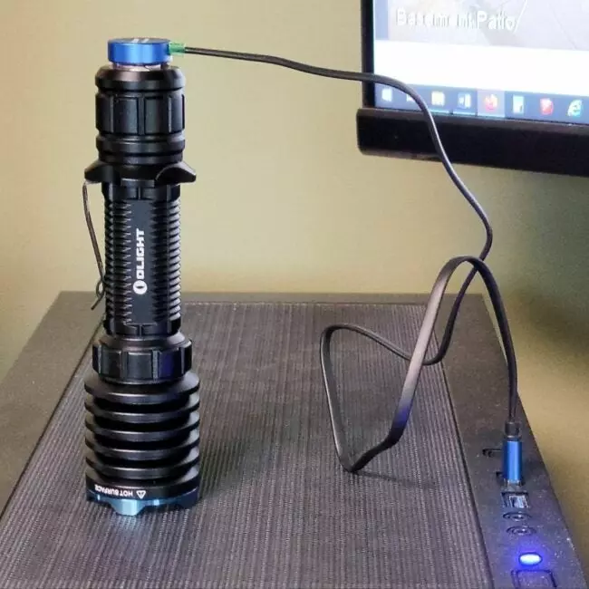 Olight ficklampa recension