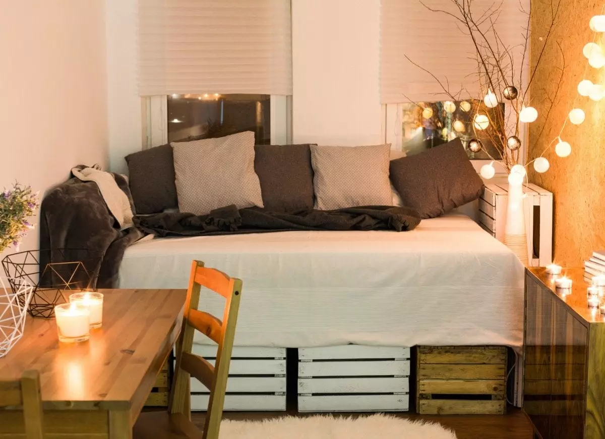 Идеи за мала спална соба со огромни количини на стил
