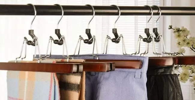 L-Aħjar Pants Hanger