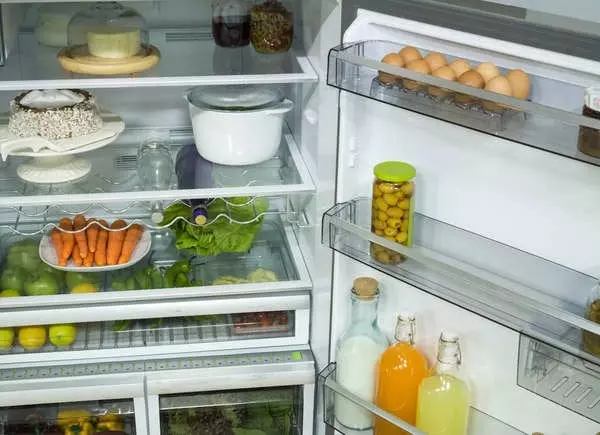 Sutvarkyti šaldytuvą