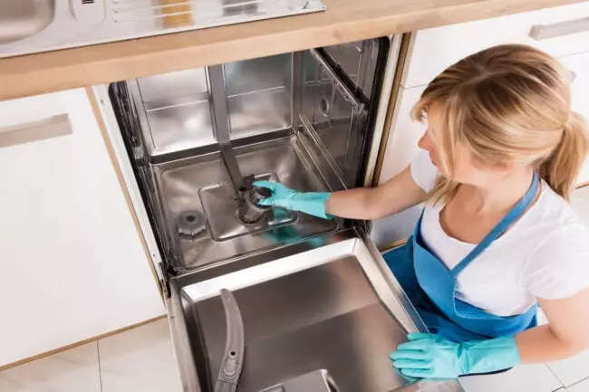 Sådan renser du en opvaskemaskine