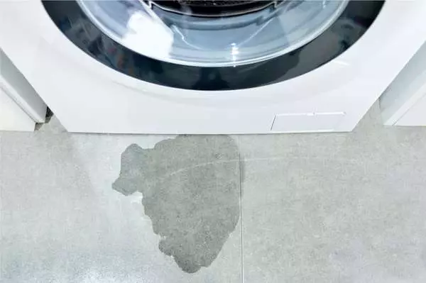 sızdıran çamaşır makinesi