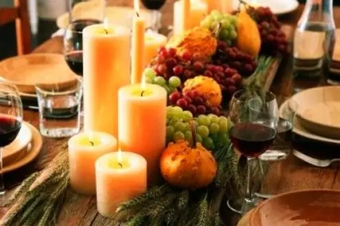 Space Planning Iesszëmmer - Thanksgiving Centerpiece