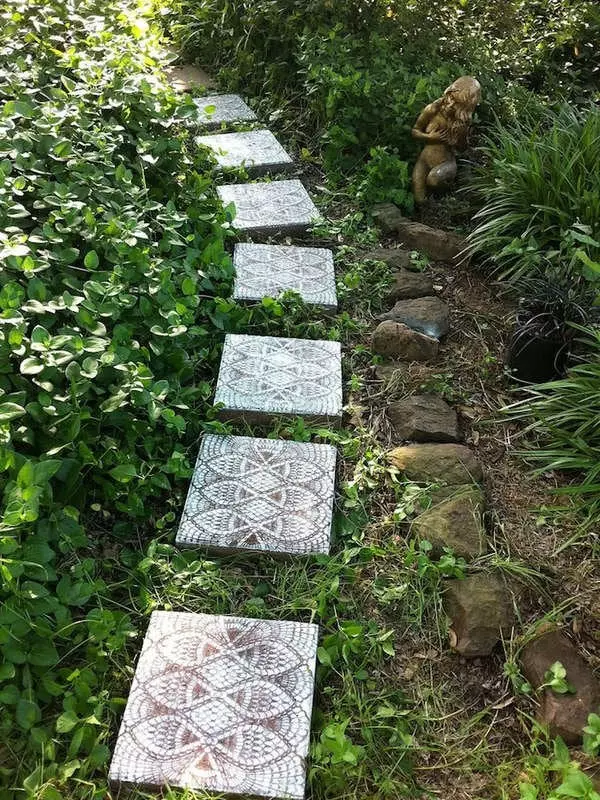 Пешачка патека за бетонски матрици