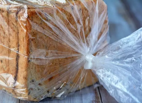 Kruha ne shranjujte v hladilniku