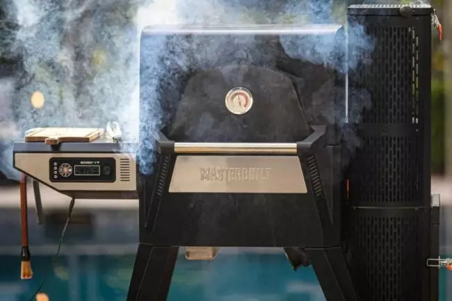 Den bedste grillmulighed: Masterbuilt Digital Charcoal Grill Plus Smoker