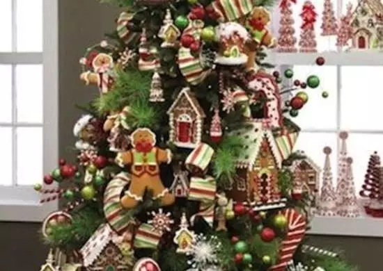 درخت کریسمس شیرینی زنجفیلی
