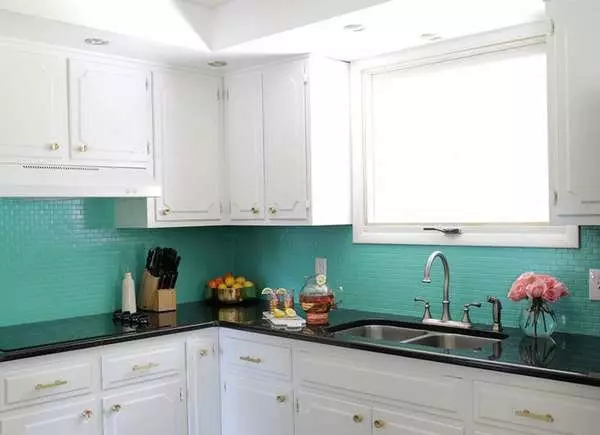 Cara Melukis Backsplash