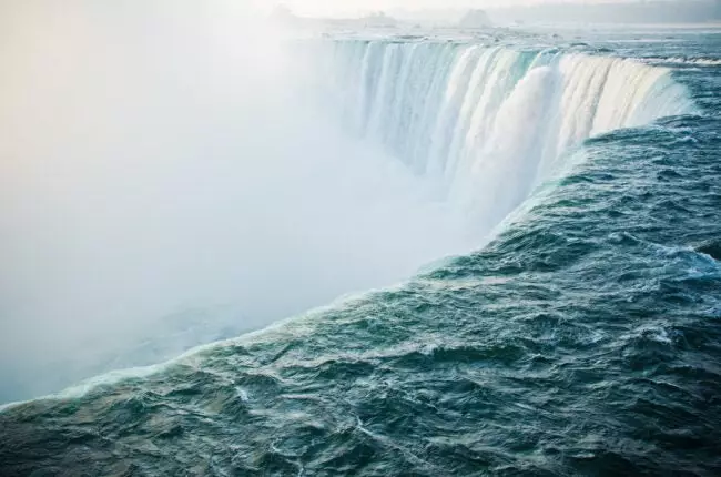 Cascada Niagara-conservare-toaletă-debit redus