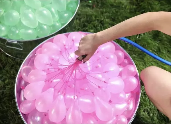 baloane de apă autoetanșe