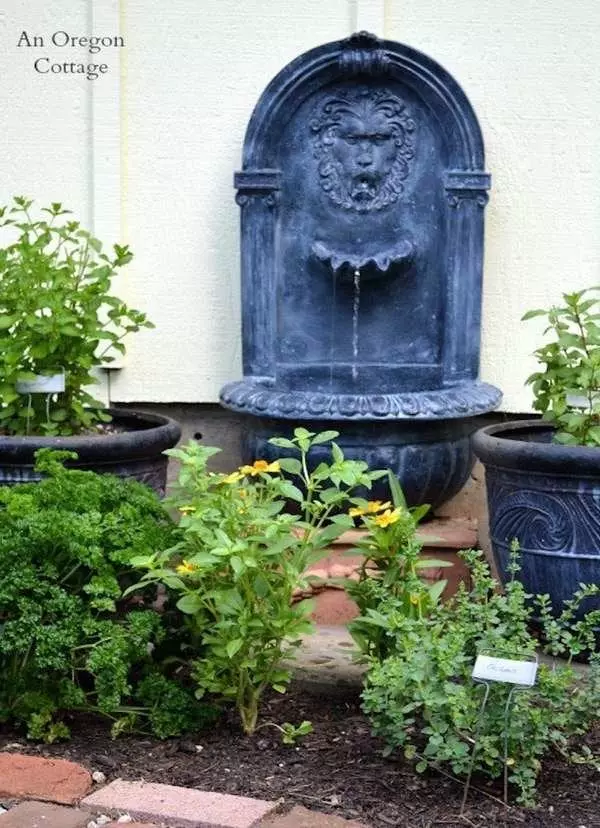 I-DIY Aged Fountain