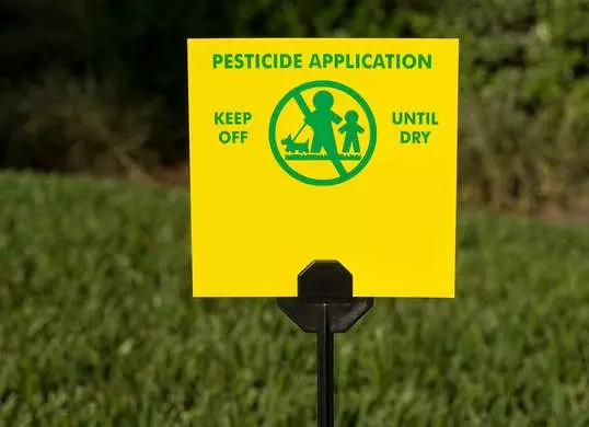Pestiziden geféierlech fir Hausdéieren