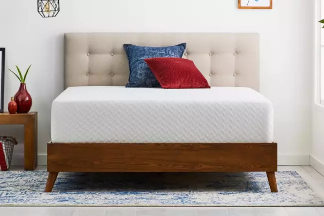 Përmbledhja e ofertave 11:15: Wayfair Sleep 12 dyshek shkumë me memorie mesatare